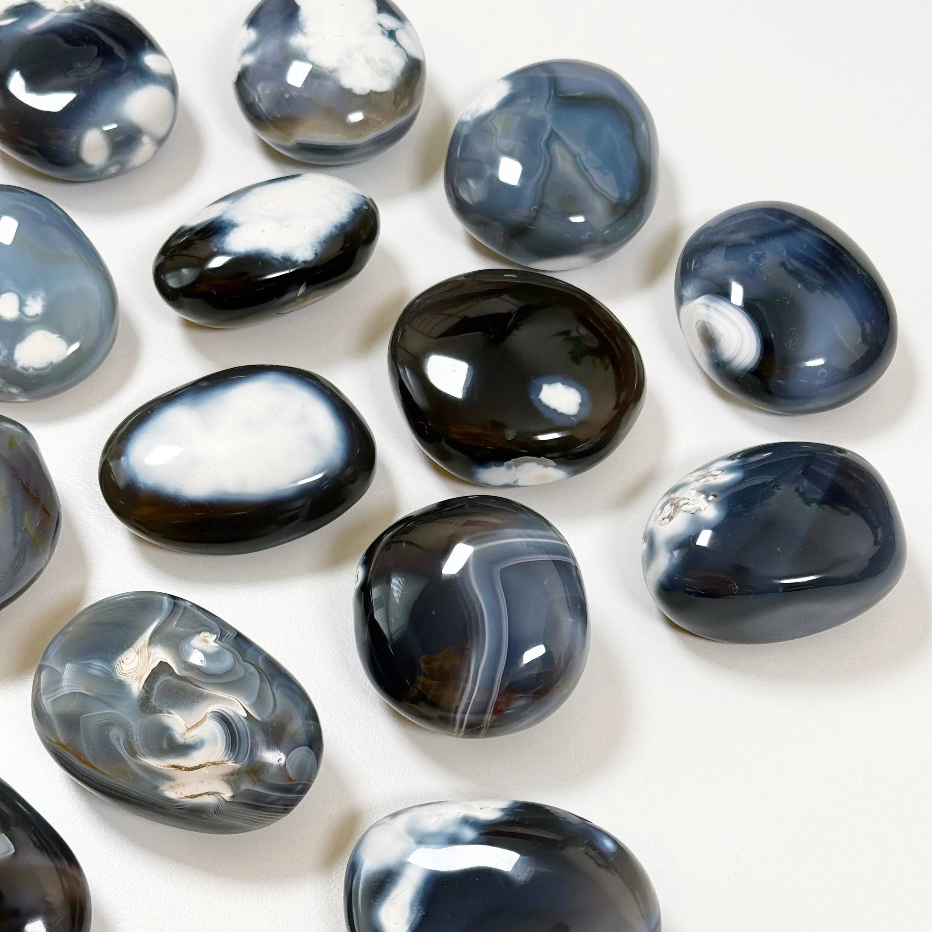 ORCA AGATE PALM STONE – The Mineral Maven