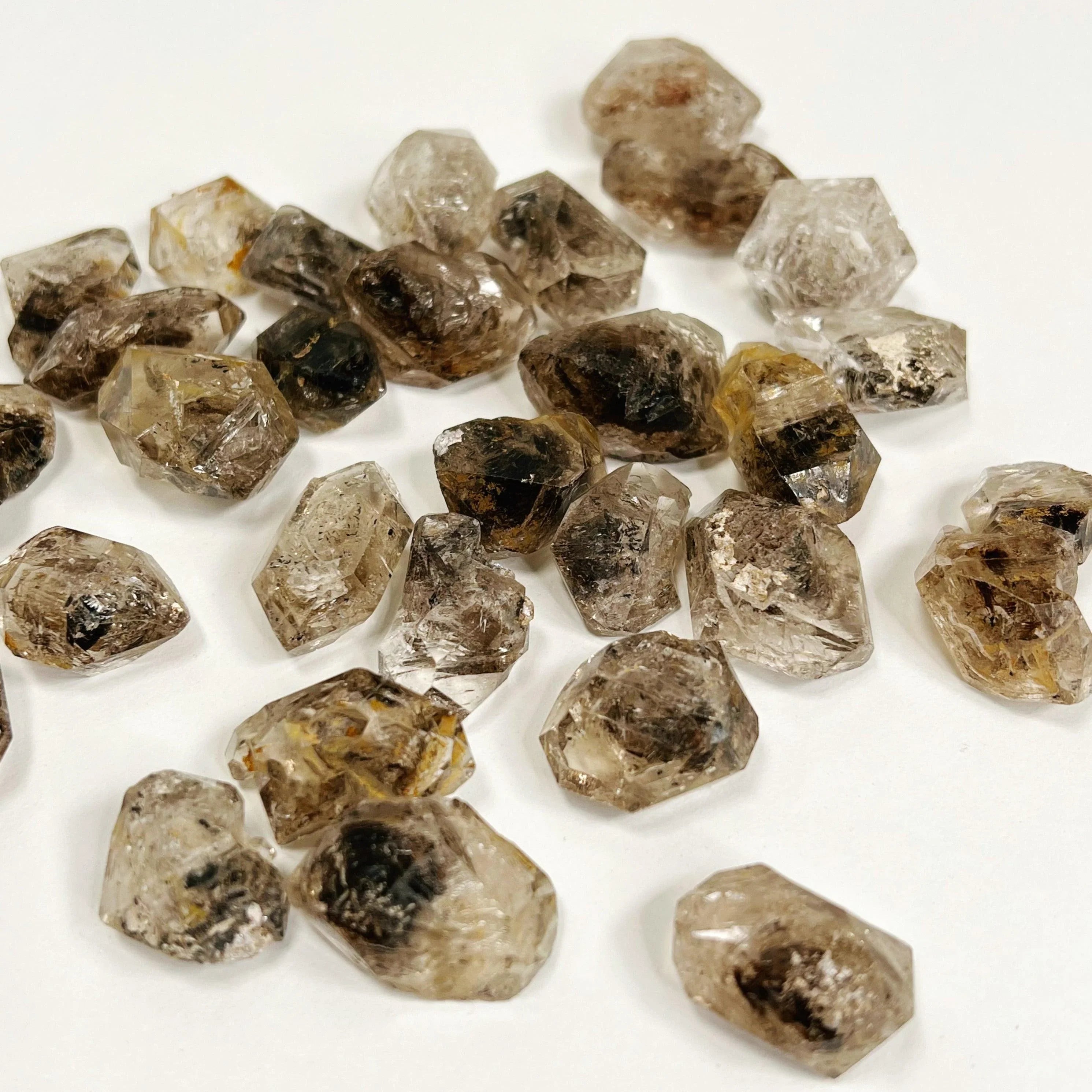 WINDOW QUARTZ - RAW – The Mineral Maven